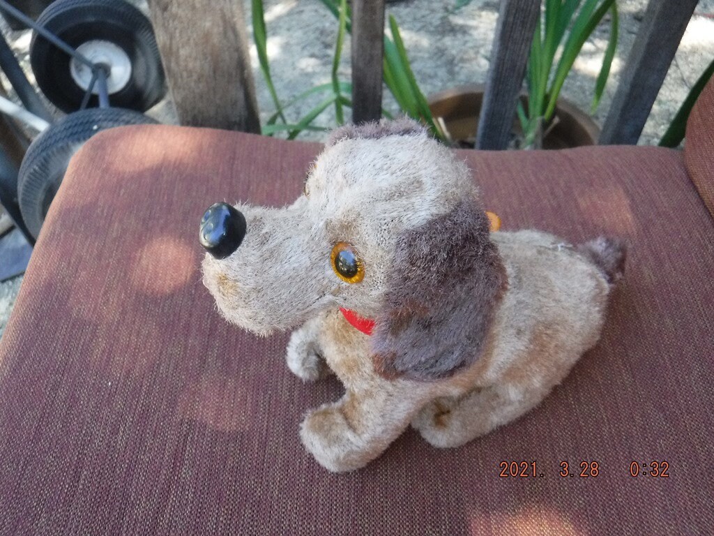 Dog Hong Kong Wind up Toy - Etsy