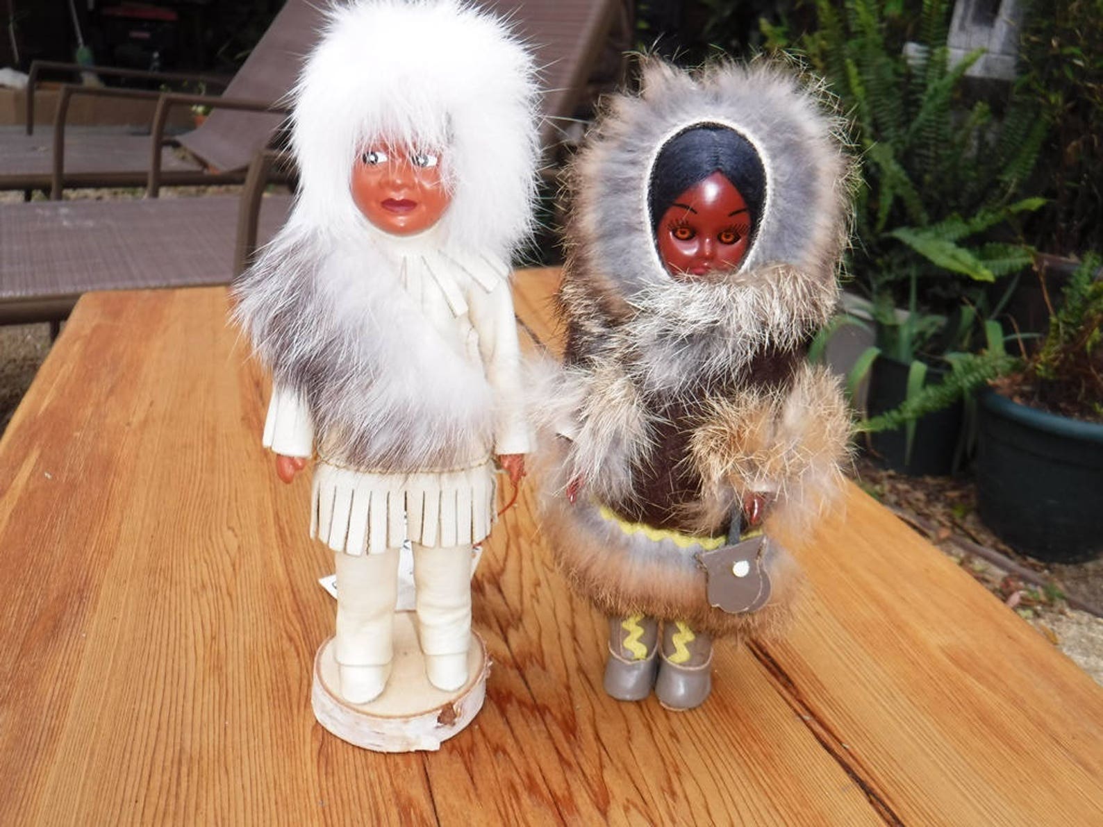 Indien Art Eskimo Doll on Wooden Base - With Real Leather Clothes Fur ...