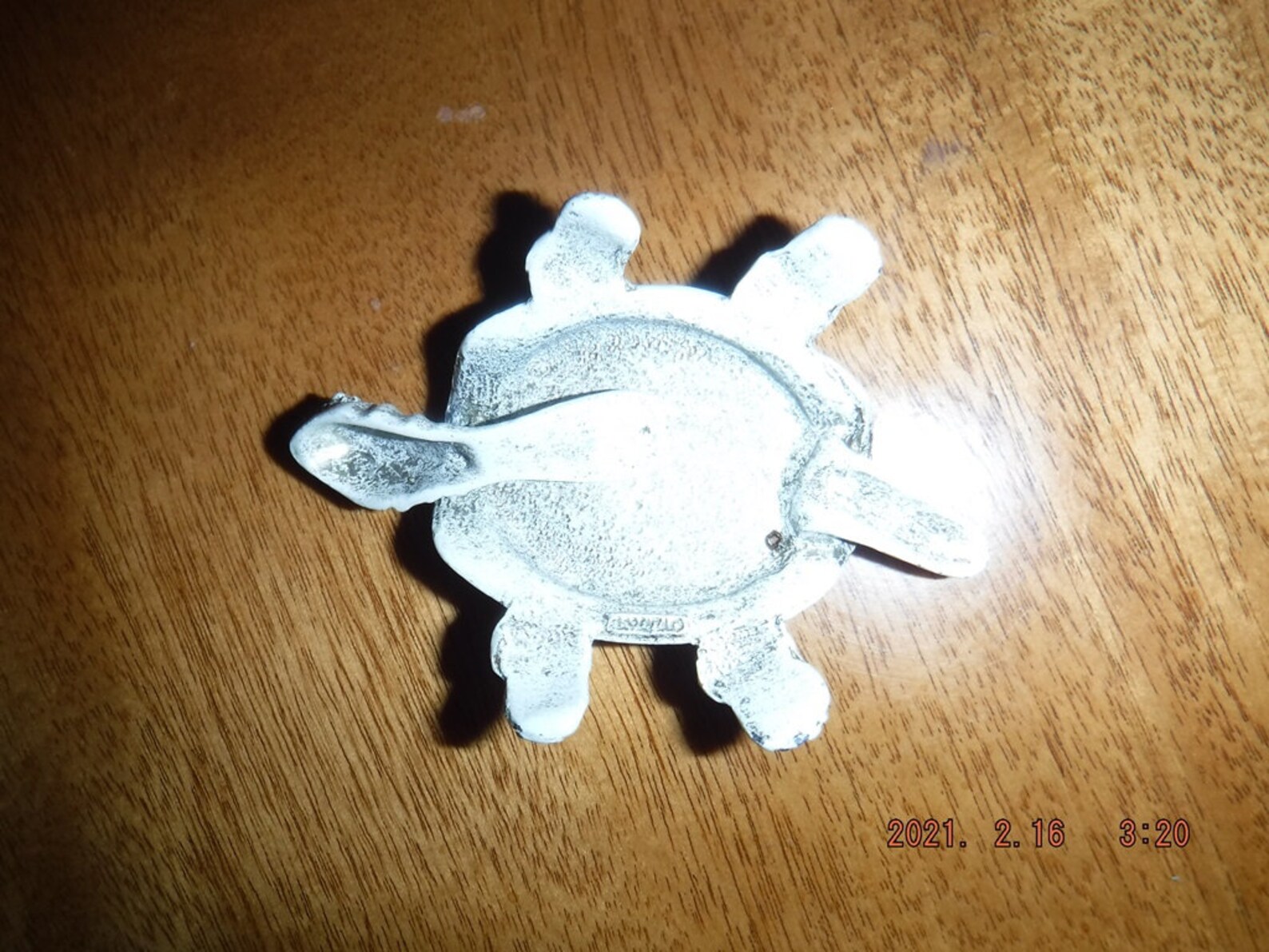 Florenza Turtle Pincushion Nodding Head White With Red Velvet Cushion ...