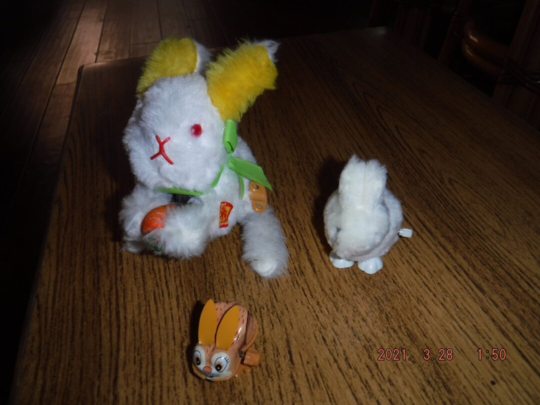 Bunny's Vintage Carl Original Germany Wind-up Toy Bunny and Two Other ...