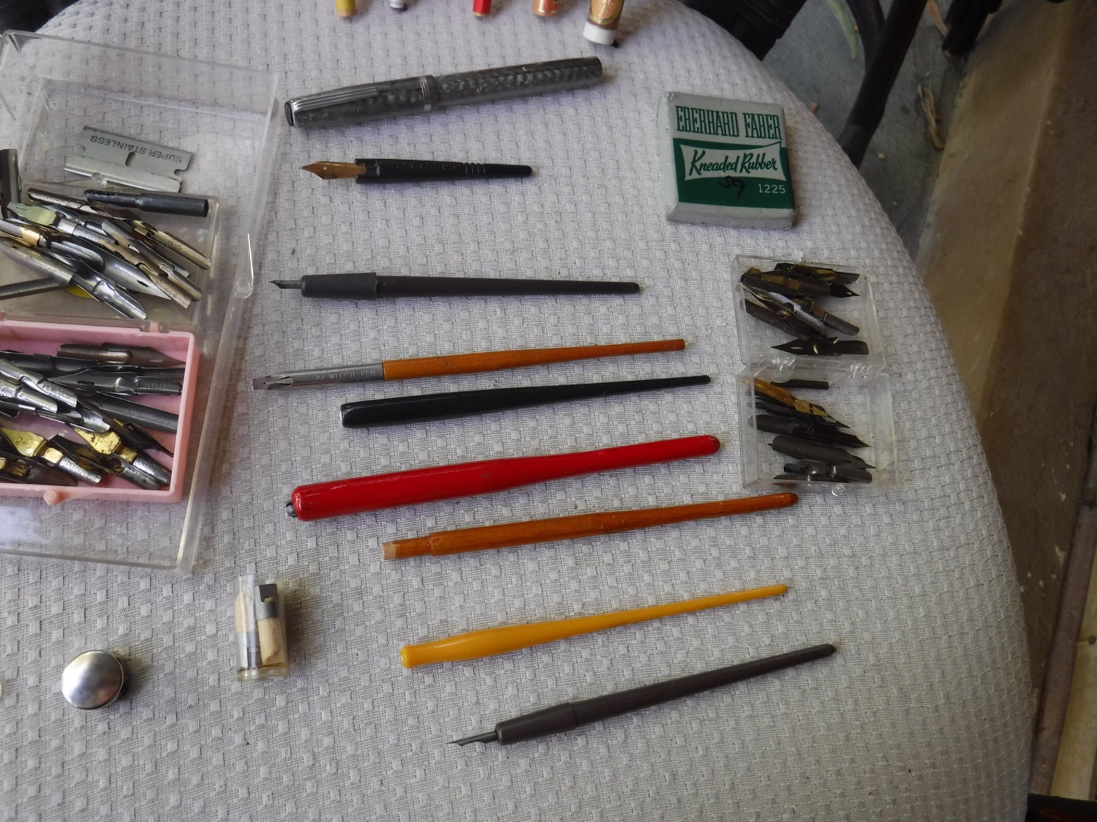 Vintage Calligraphy Nibs, Pens, Brushes and More........ - Etsy