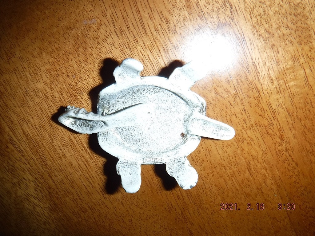 Florenza Turtle Pincushion Nodding Head White With Red Velvet Cushion ...