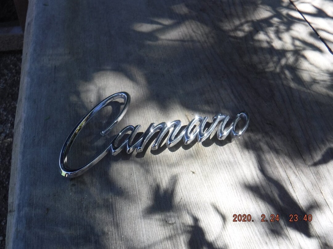 CAMARO SCRIPT Emblème Oem 3916660 68-69 - Etsy France