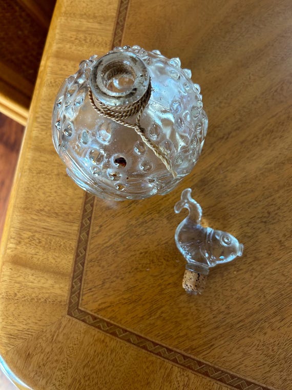 Alfred A Flaster Fish topper perfume bottle with wave… - Gem