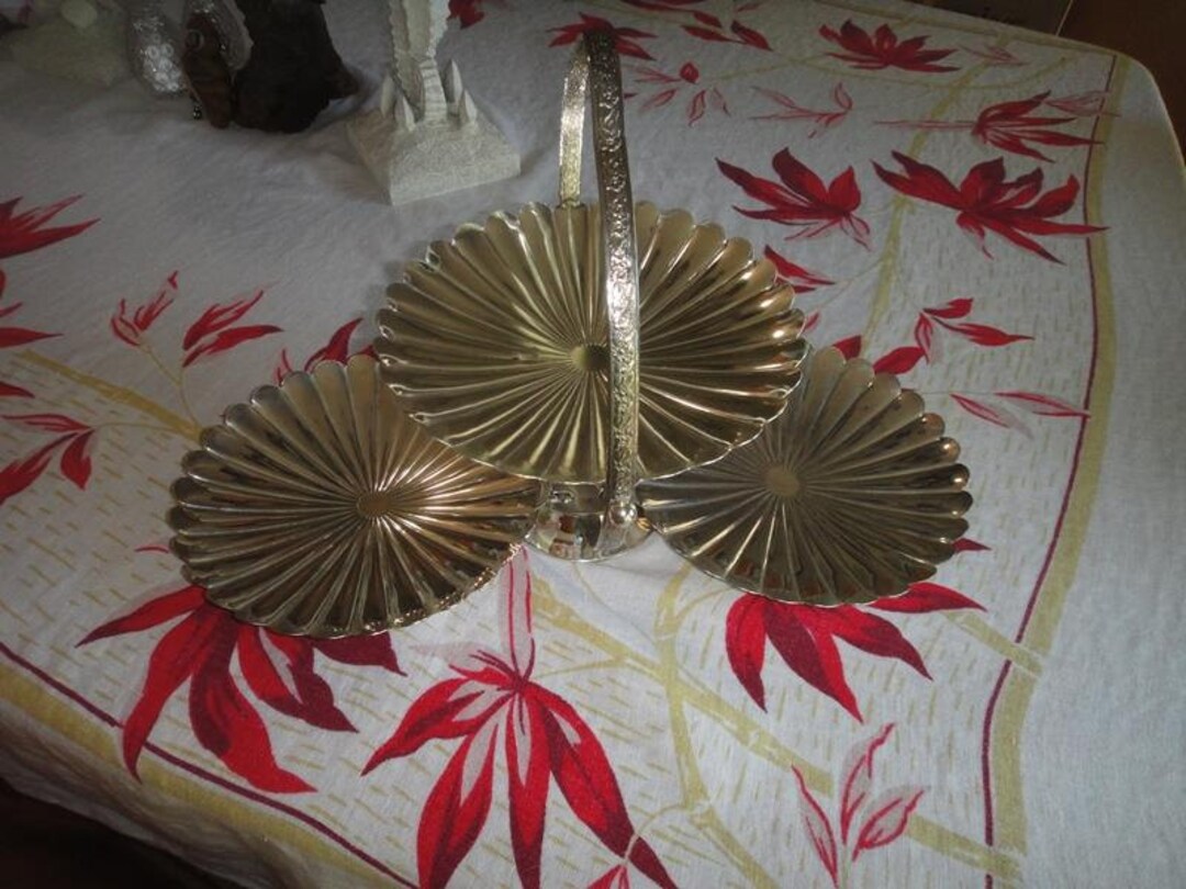 Silver Plate Tri Shelll Dish Folds Into One and Opens Into Three ...