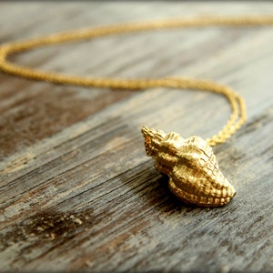 Conch Shell Necklace, Available in Silver or Gold - Etsy
