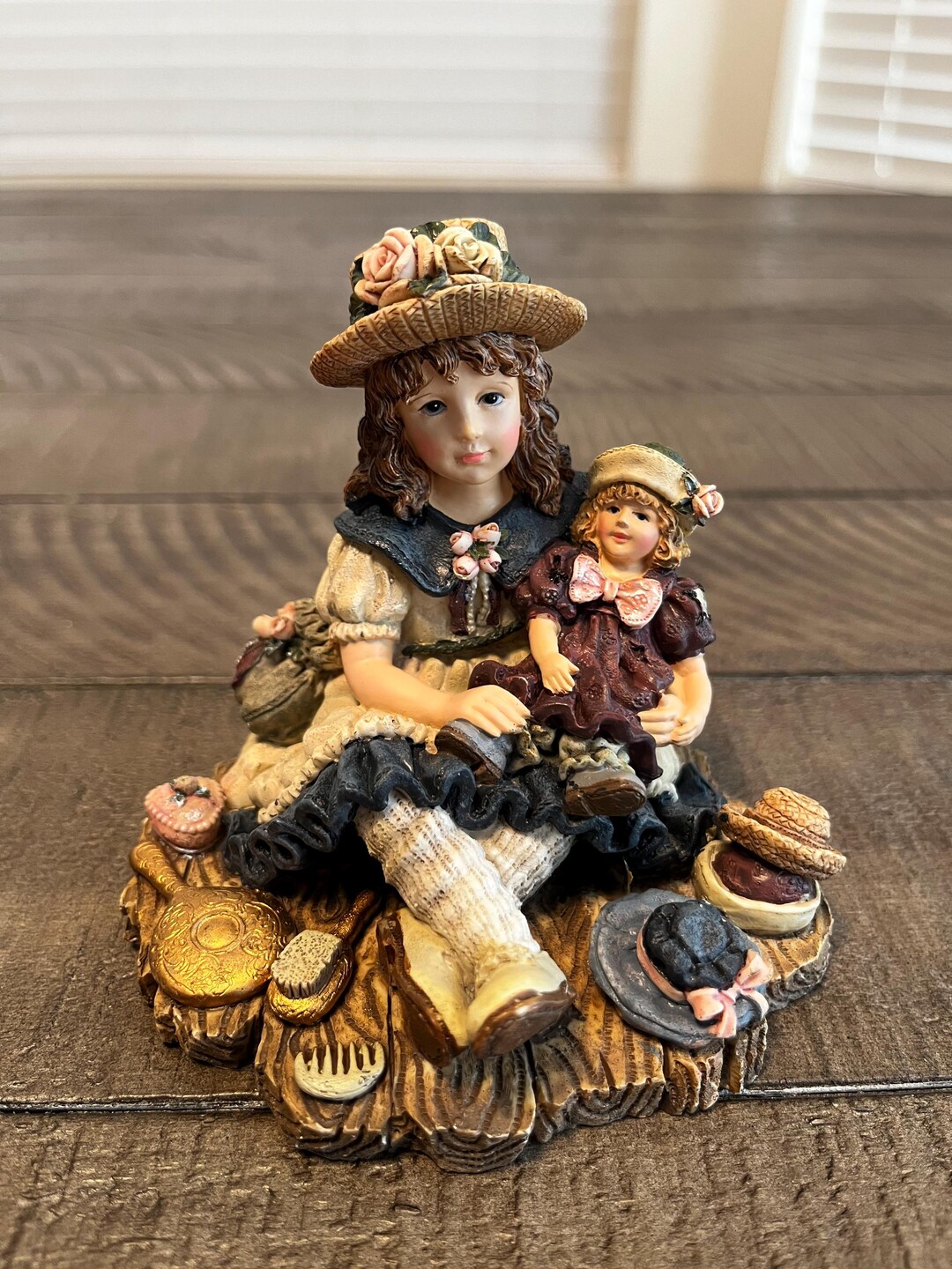 Vintage 1995 Boyds Dollstone Collection - "ashley With Chrissie ...