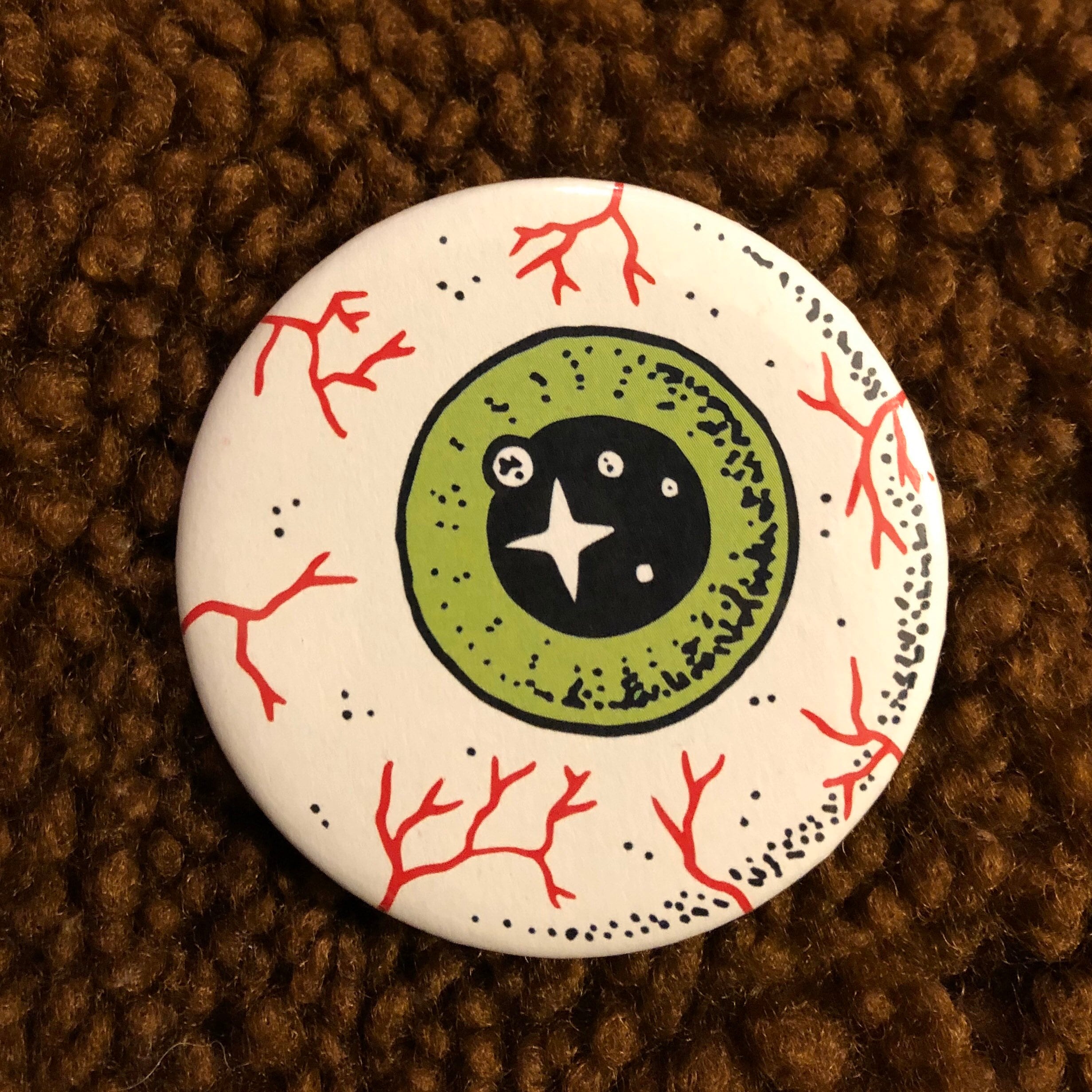 Eyeball pin 2.3 | Etsy