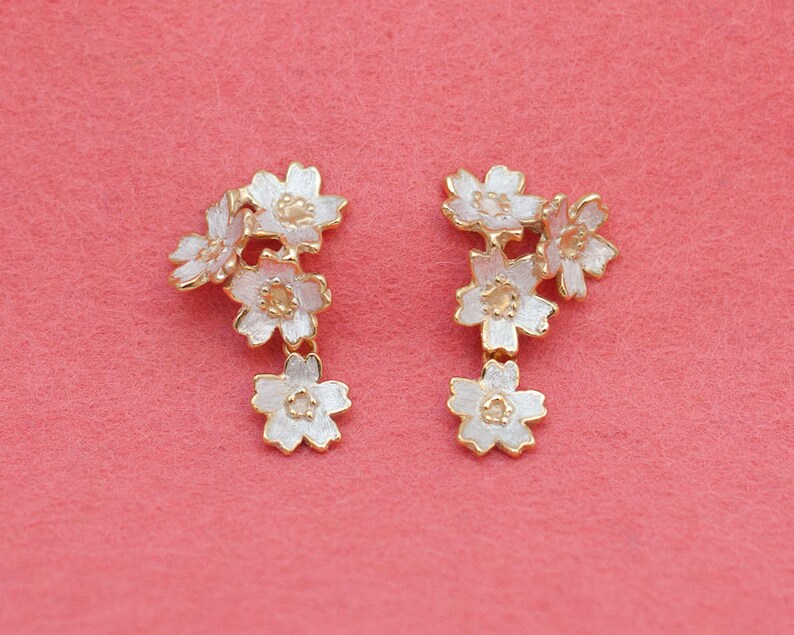 Japanese jewelry Sakura earrings Cherry blossom flowers | Etsy