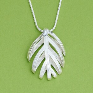 Plant Root Necklace - Pendant and Chain - Hypoallergenic - Mother's Day ...