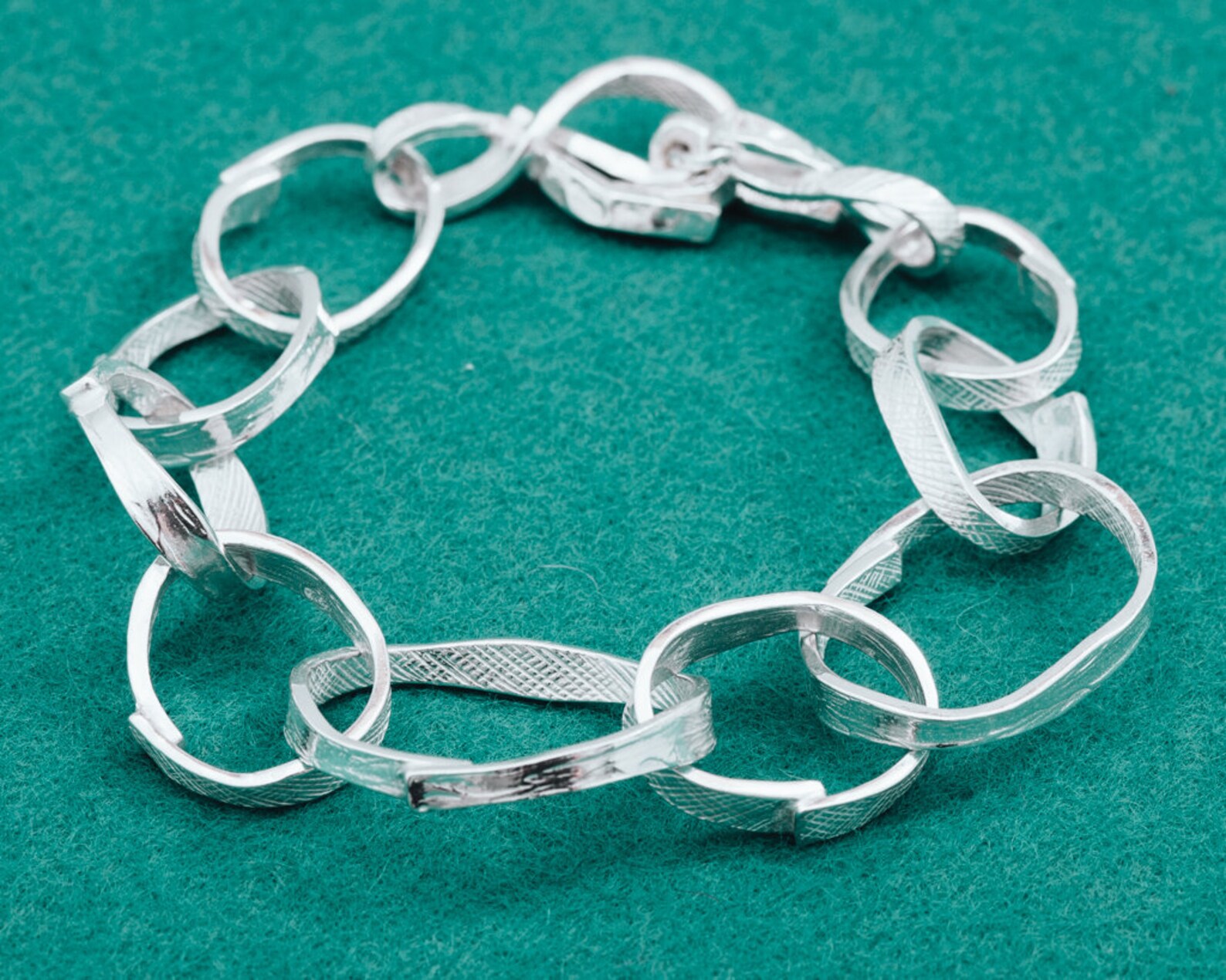 Paper Chain Bracelet - Linear Design - Gift for Her - Hypoallergenic ...