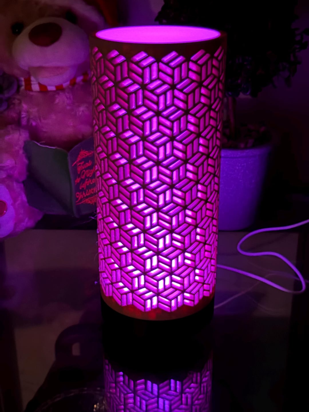 LED Ambient Lamp With Isometric Pattern - Modern Decorative Gift ...