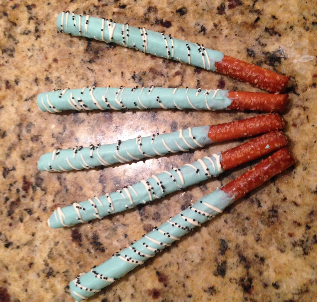 CHOCOLATE COVERED PRETZELS, Custom Colors Available - Etsy