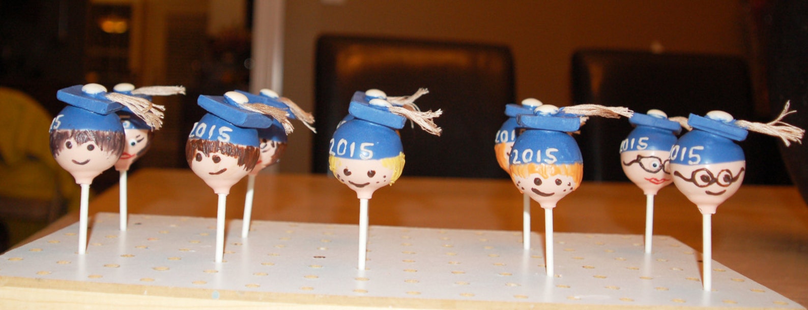 GRADUATION CAKE POPS, Customized With Your School Colors - Etsy