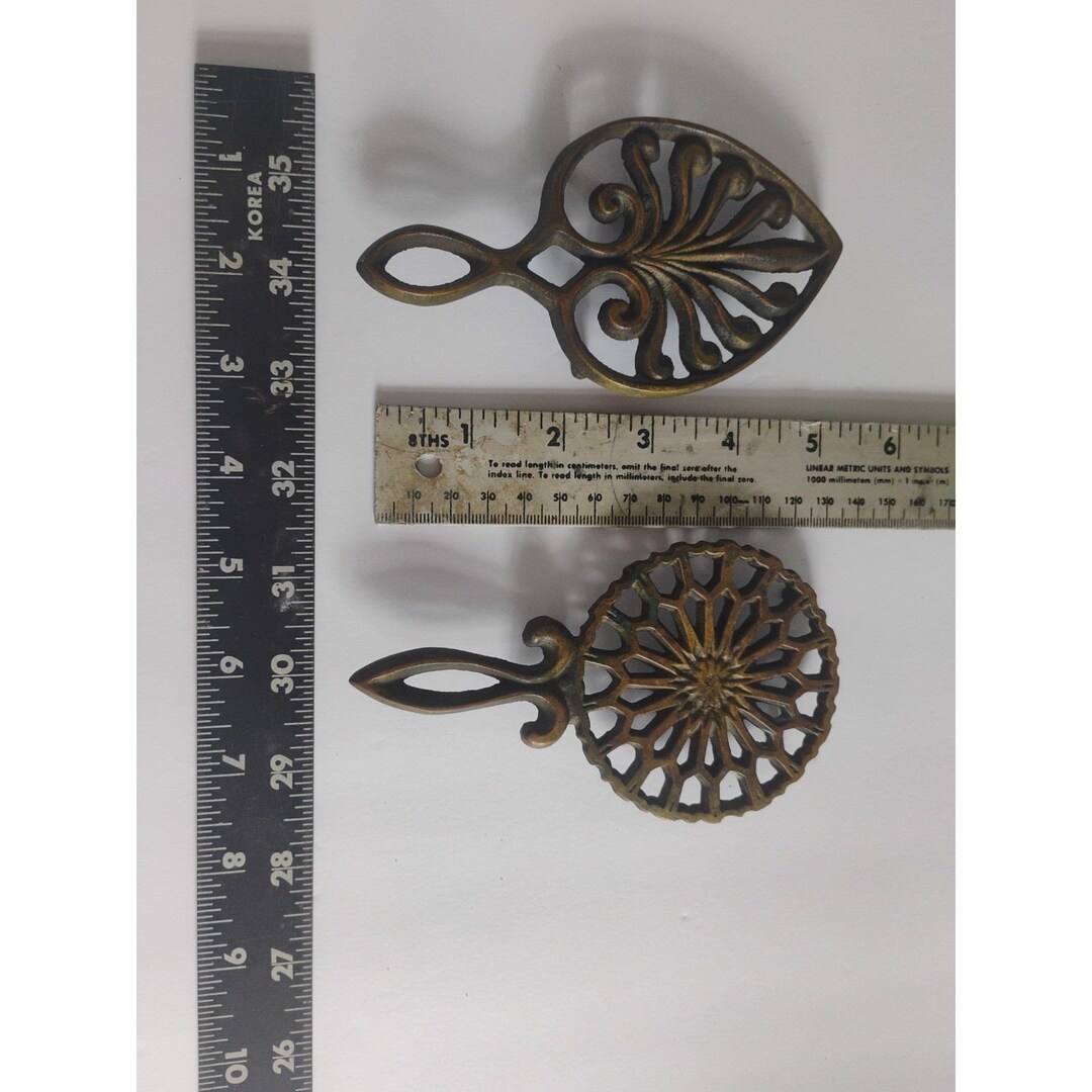 Vintage 2 Wilton Cast Iron/ Brass Mini Trivets 3