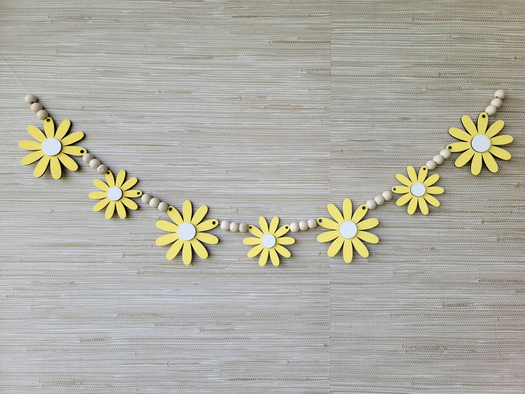 Bright Sunny Classroom Decor, Spring Classroom, Daisy Chain, Wood ...