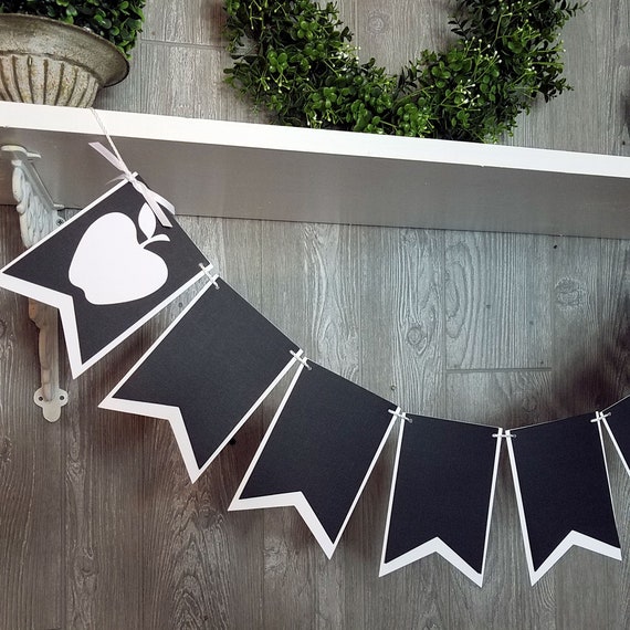 Custom Classroom Sign, Custom Classroom Welcome Banner, Teacher's Desk ...