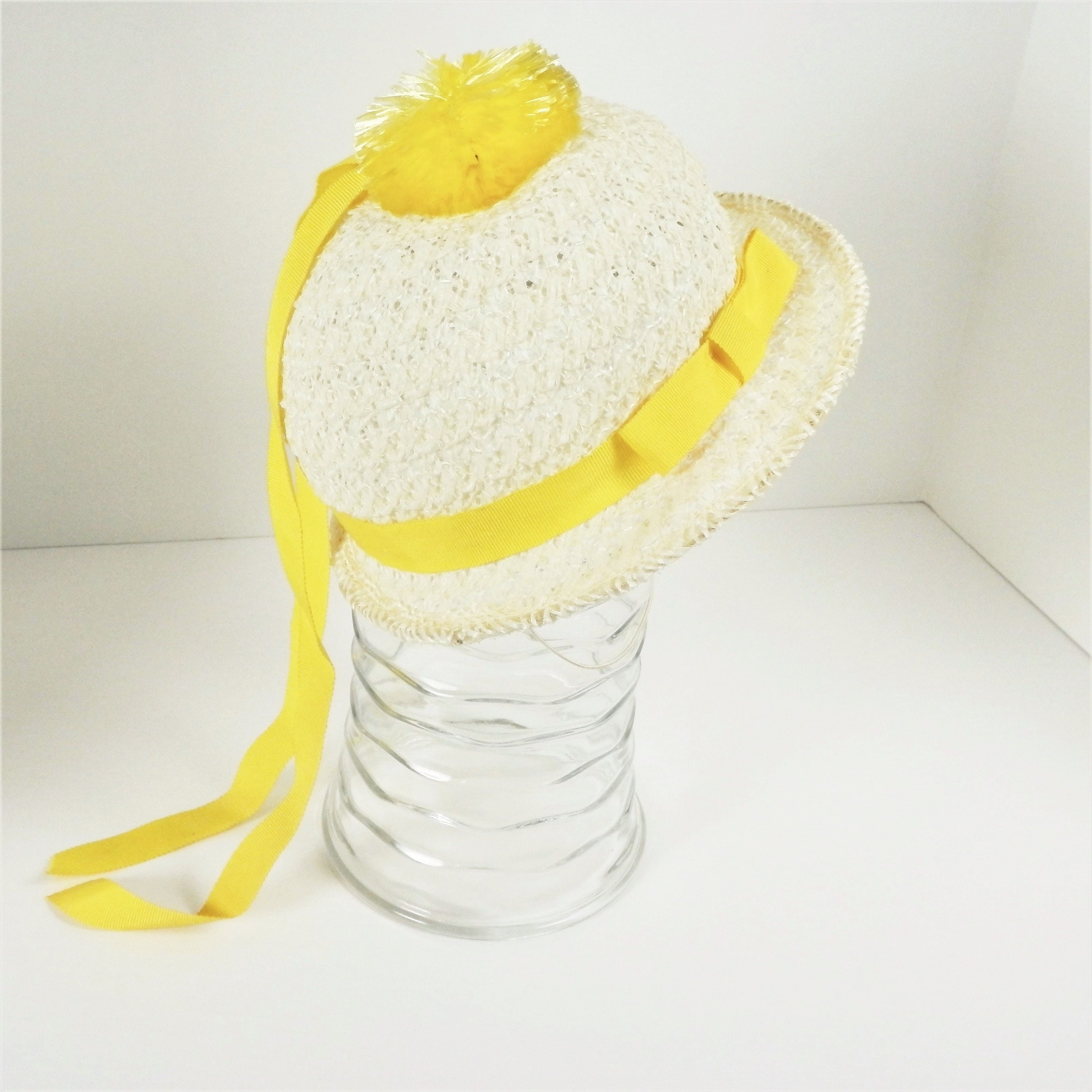 Vintage Girls Easter Hat, Little Girls Spring Hat, White Woven Raffia ...