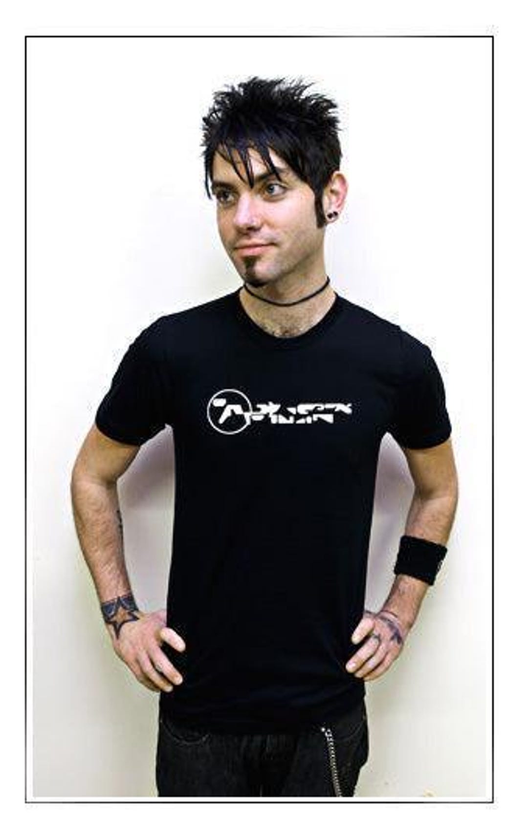 Aphex Twin Ambient DJ T-shirt: Minimalist Black & White, Electronic ...