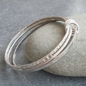 Silver Bangle Trio, Triple Bangle Set, Linked Rings Bangle, Interlocking Bracelet, Classic ...