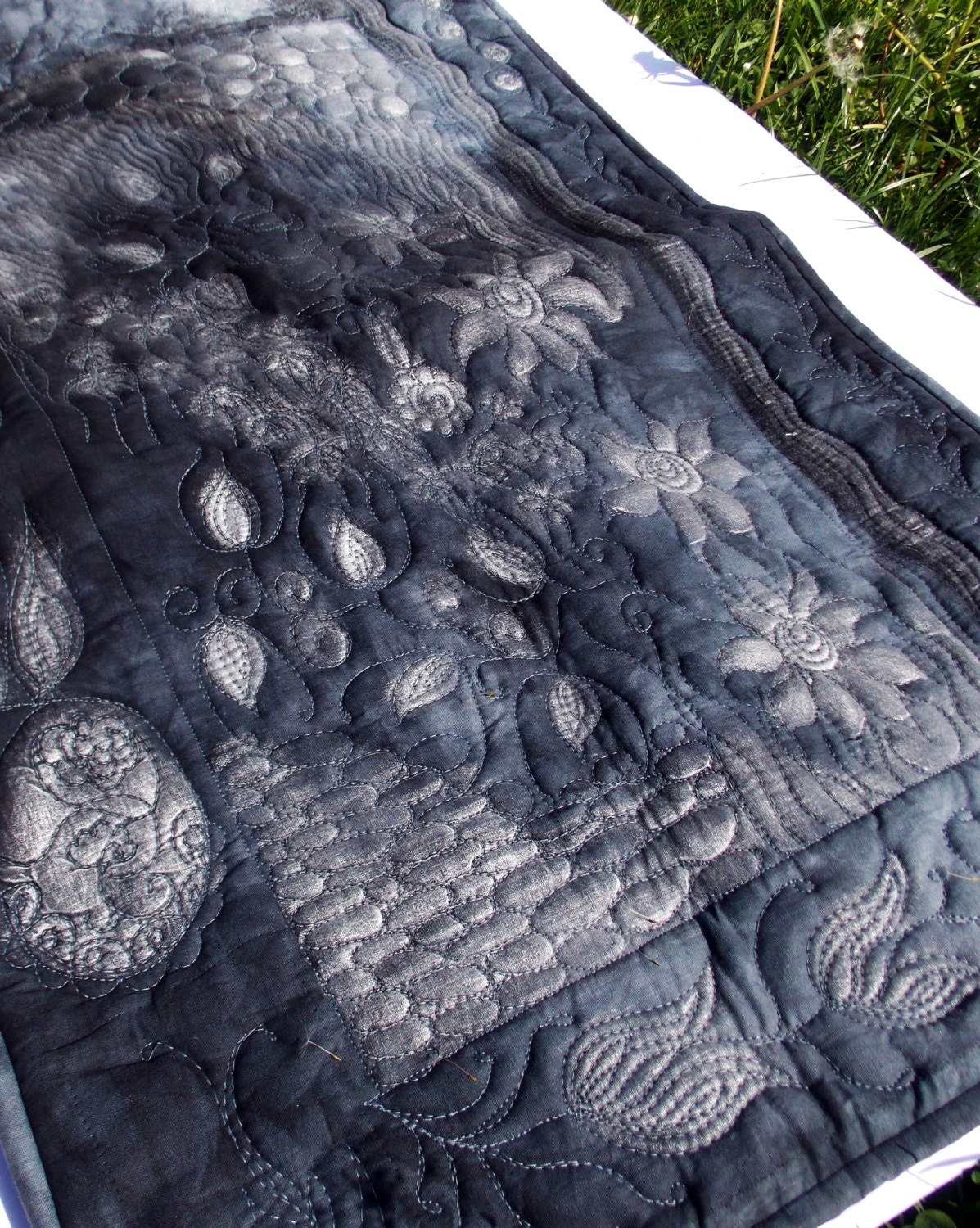 Modern Art Quilt, Contemporary Art in Silver and Grey Grey Monochrome ...