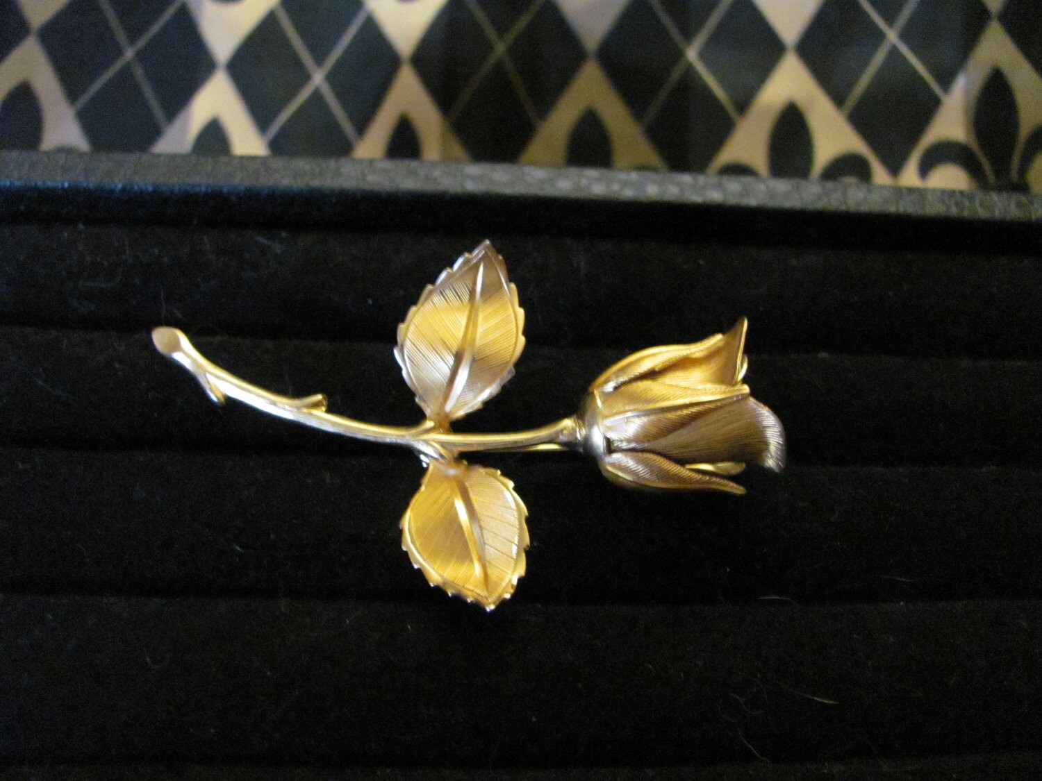 Vintage Gold Rosebud Classic Brooch With Etched Design Fashion Style ...
