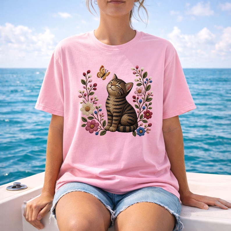 Cat Lover Shirt, Floral Tee, Cat Mom Gift, Comfort Colors - Etsy