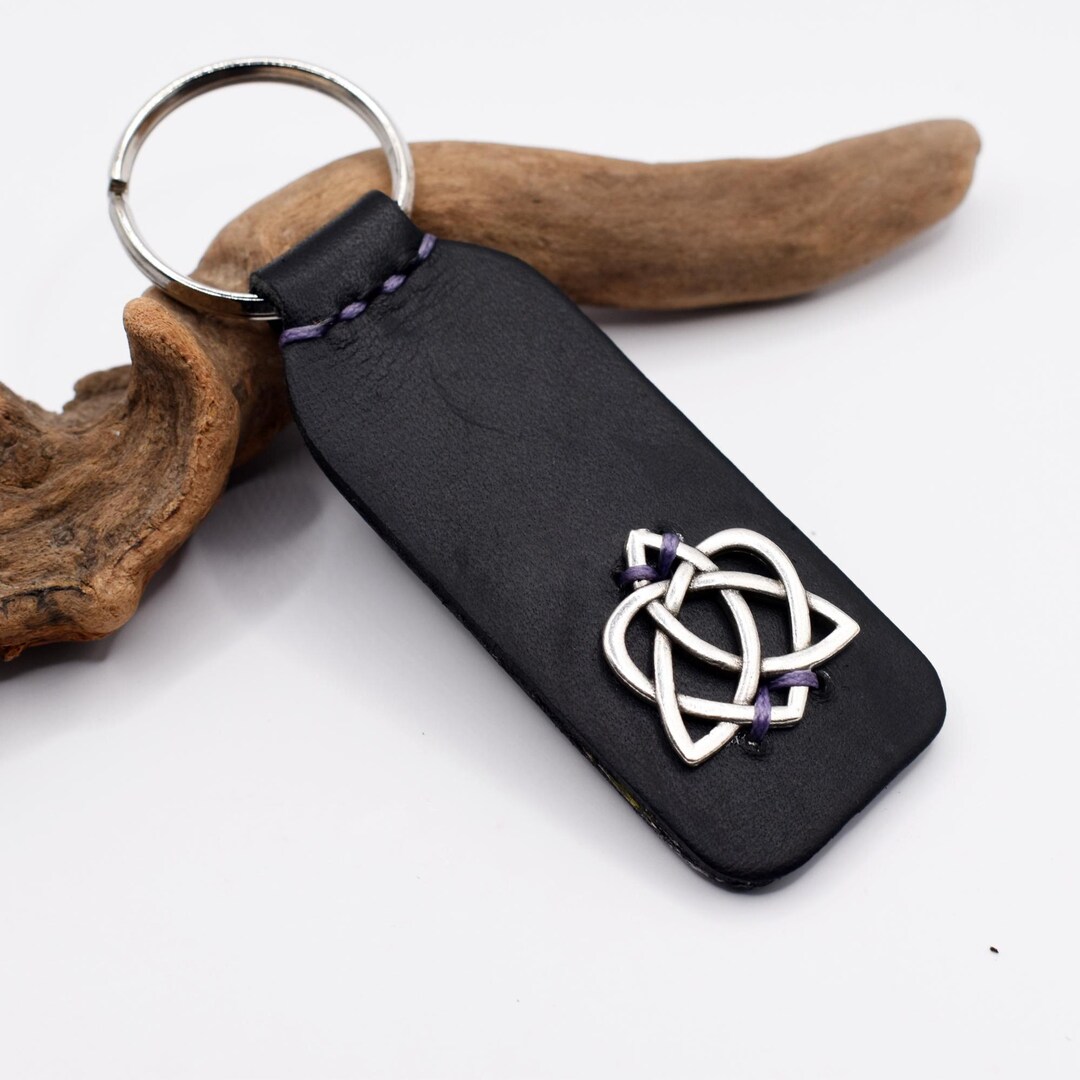 PERSONALIZED Sister Knot Keychain – Engraved Celtic Leather Keyring ...