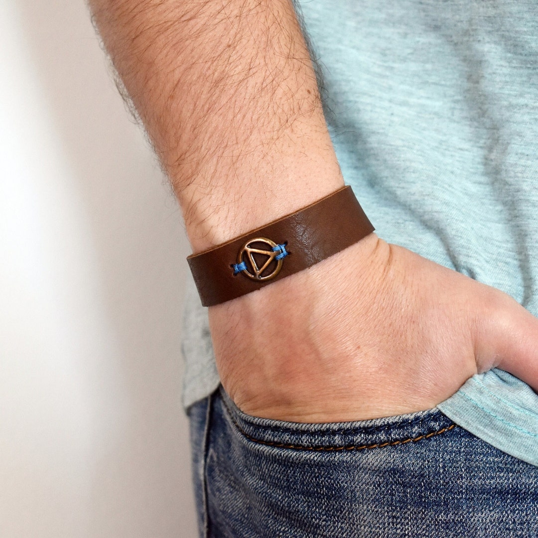 PERSONALIZED Sobriety Bracelet Cuff, Minimal Recovery Bracelet, Men's ...