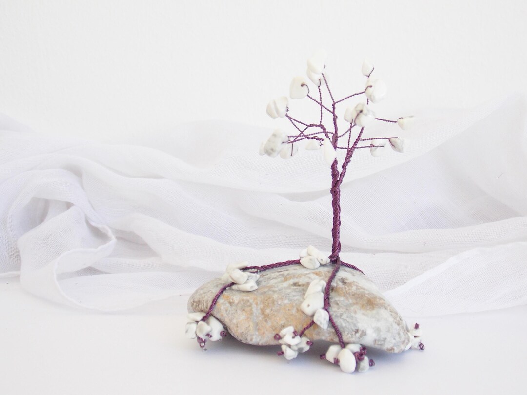 Howlite Wire Tree Sculpture, Copper Wire, Greek Pebble Base - Etsy