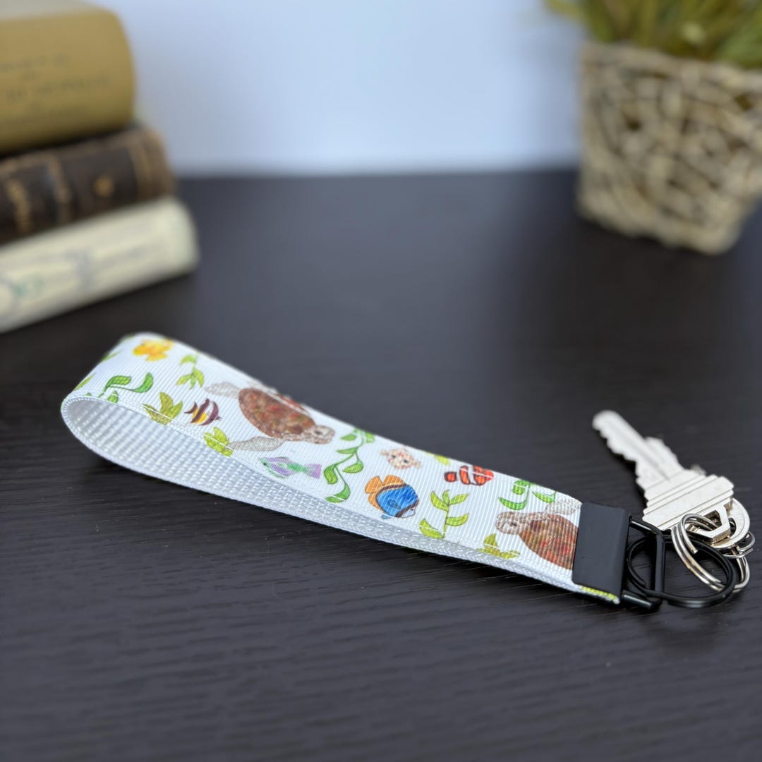 Maui Marine Life Key Fob: Sea Turtle Wristlet Keychain - Etsy