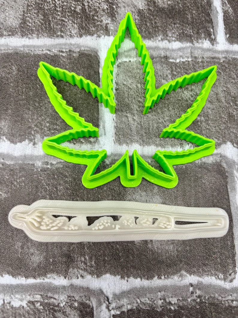 3D Printed Weed Leaf & Joint Cookie Cutter | Cannabis Cookie Cutter ...