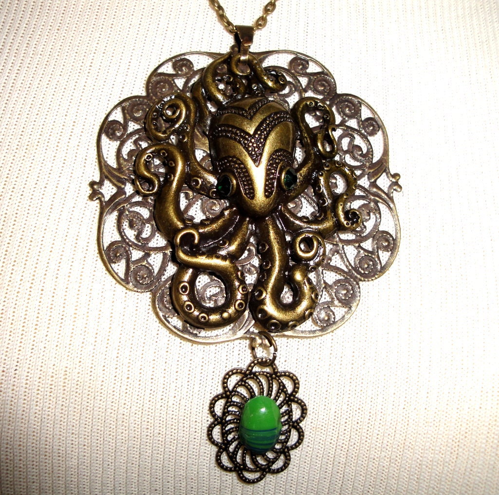 Unusual Brass Plated Octopus On a Chain Necklace - Etsy.de