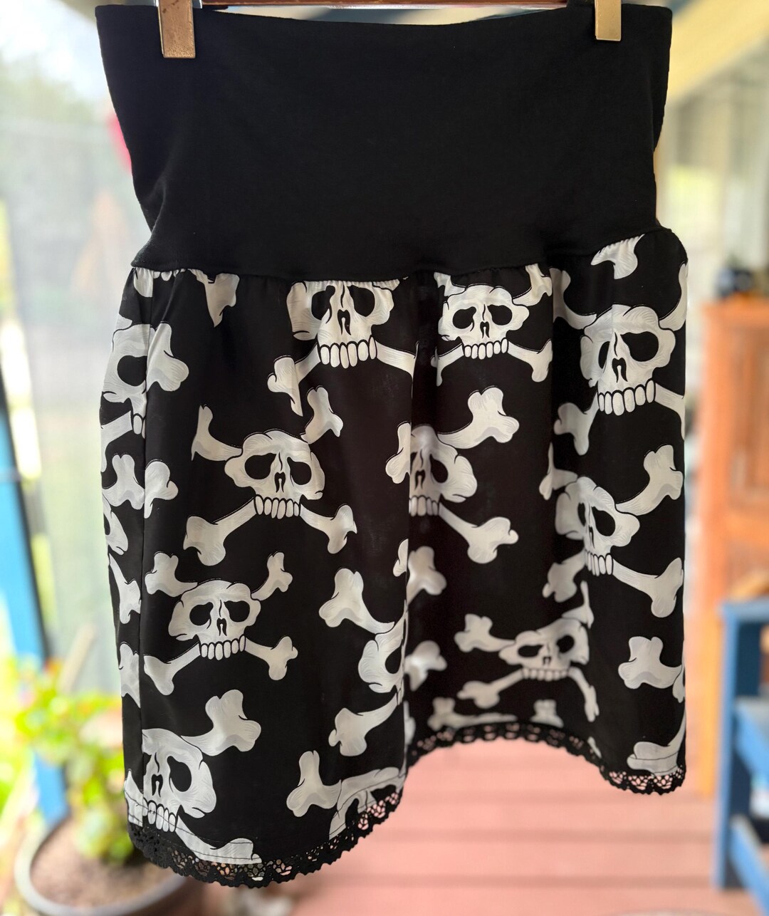Black and White Skull and Cross Bones Skirt Size 14 - Etsy