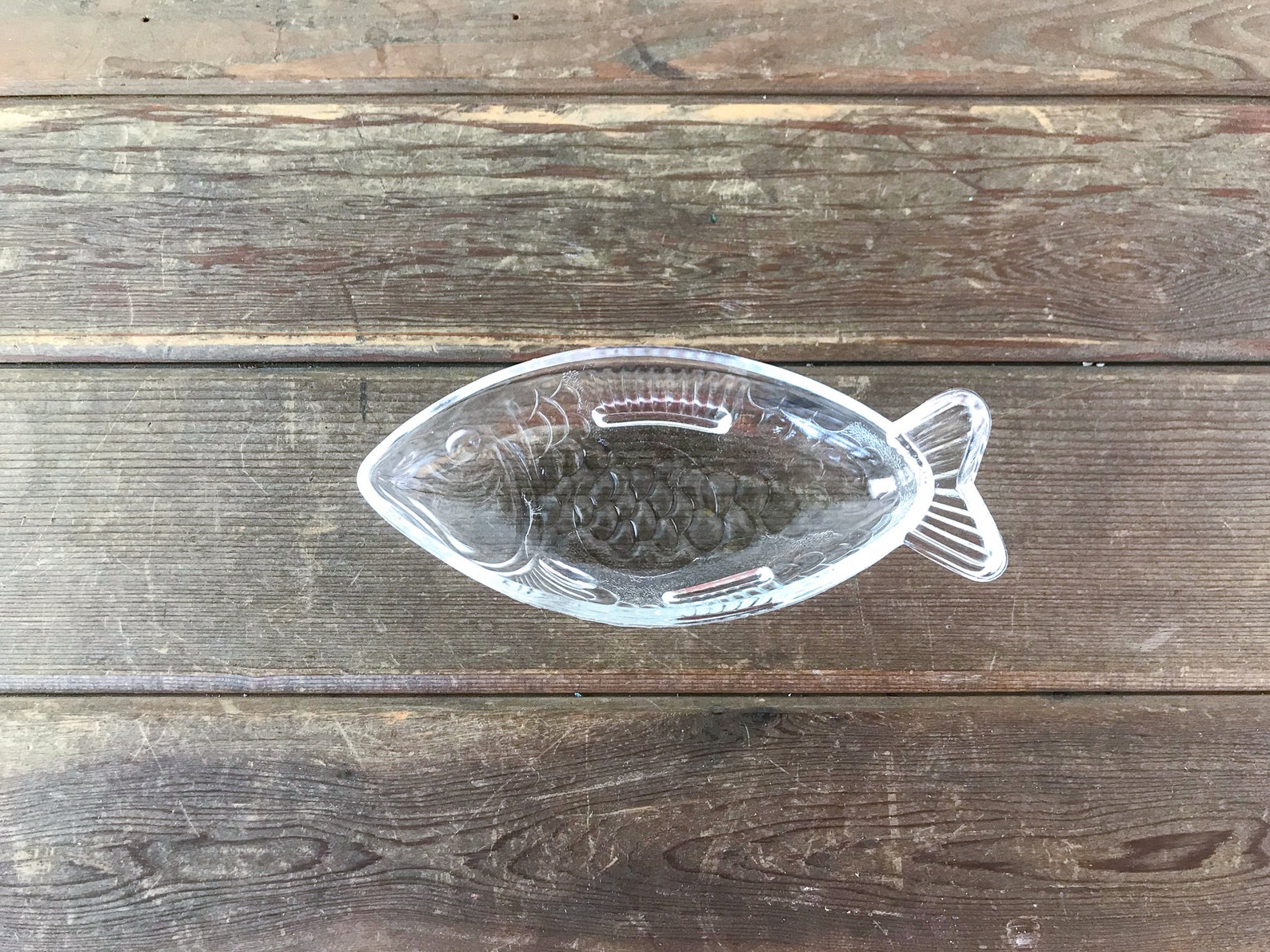 Vintage Pressed Glass Fish Plates, Jeanette Glasbake Oven-to-table, Set ...