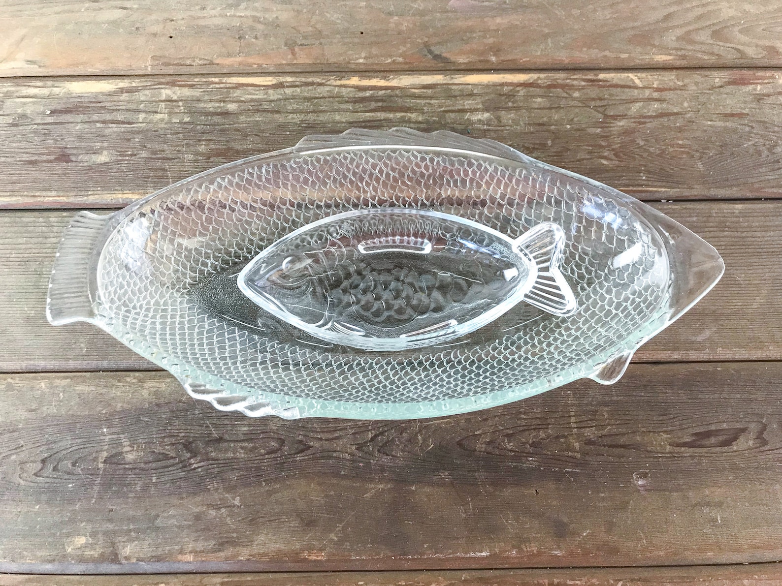 Vintage Pressed Glass Fish Plates, Jeanette Glasbake Oven-to-table, Set ...
