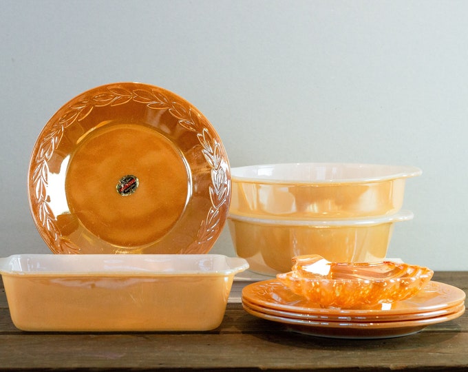 Pyrex 221 Flamingo AKA Raspberry Cake Pan With Handles - Etsy