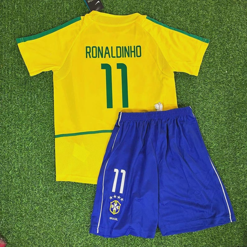 Brazil 2002 Home Retro Kit for Kids – RONALDINHO Print | Classic Youth ...