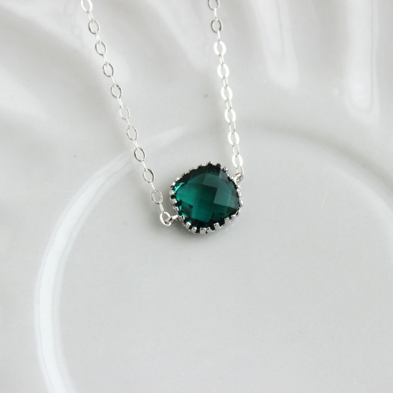 Green and Silver Necklace - Etsy
