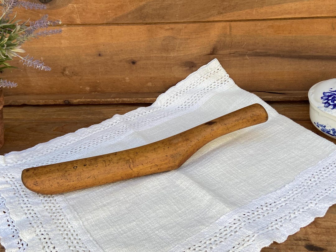 Vintage Primitive Wooden Feather Bed Smoother - Primitive Treen Feather ...