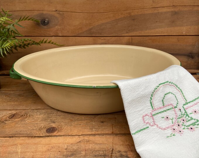 Vintage Cream and Green Enamelware Oval Wash Basin With Handles Old ...
