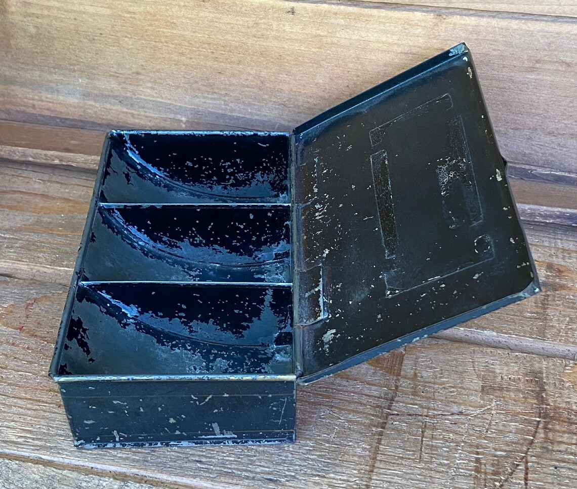 Vintage Small Tin Coin Box Japanned Tin Vintage Toleware Coin Till ...