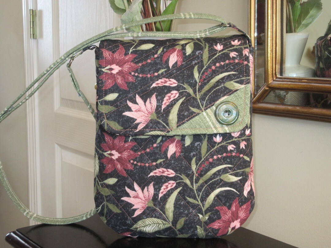 Light and Deep Pink Flower Print Purse With Flap Closure and Back Cell ...