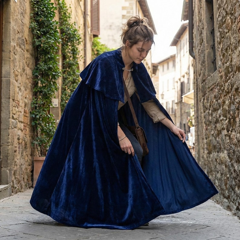 Medieval Women’s Cloak for LARP Cosplay Witch Costume Velvet Fantasy ...