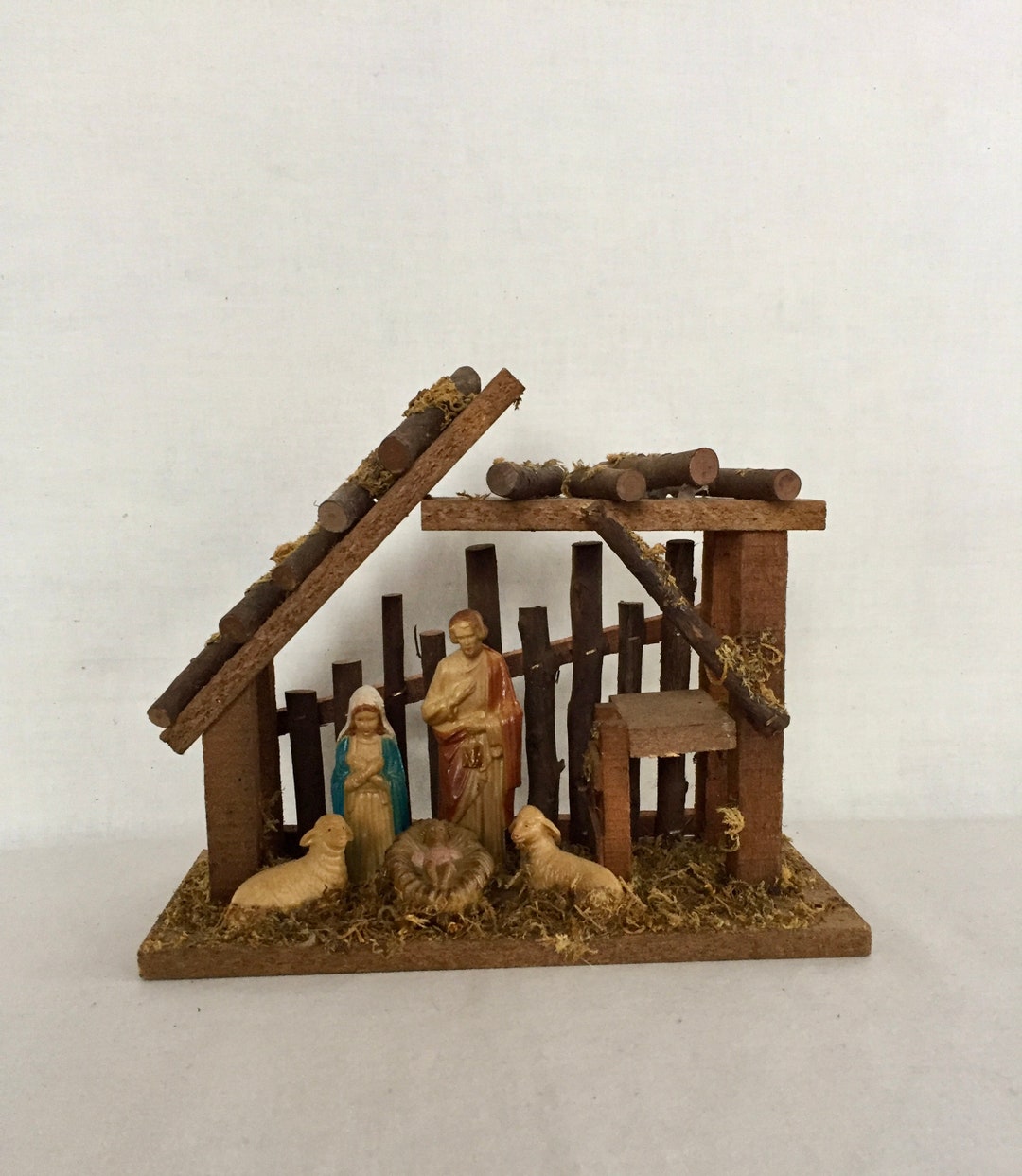 5 Figure Wood Creche Stable Taiwan - Etsy