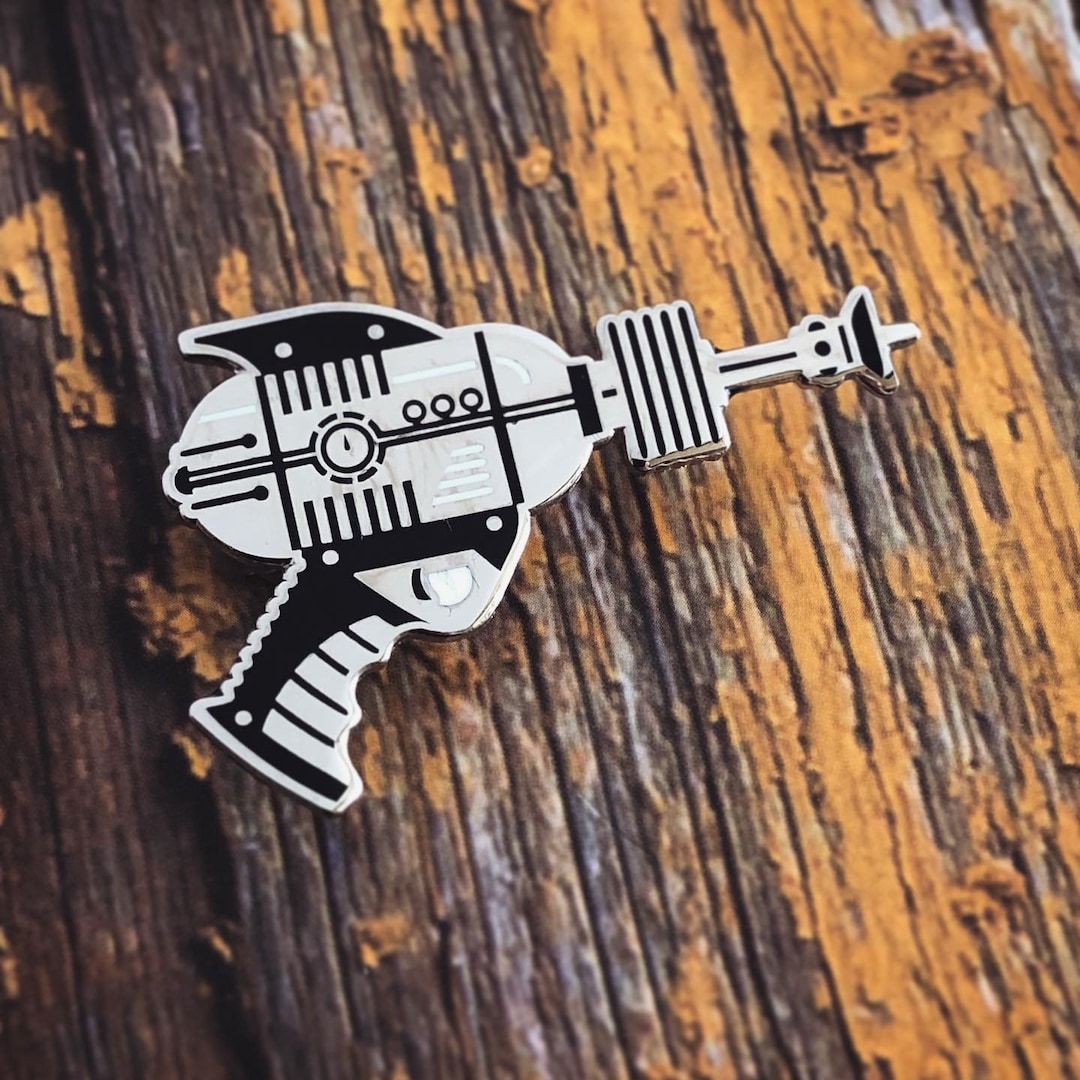 Ray Gun Enamel Pin - Etsy
