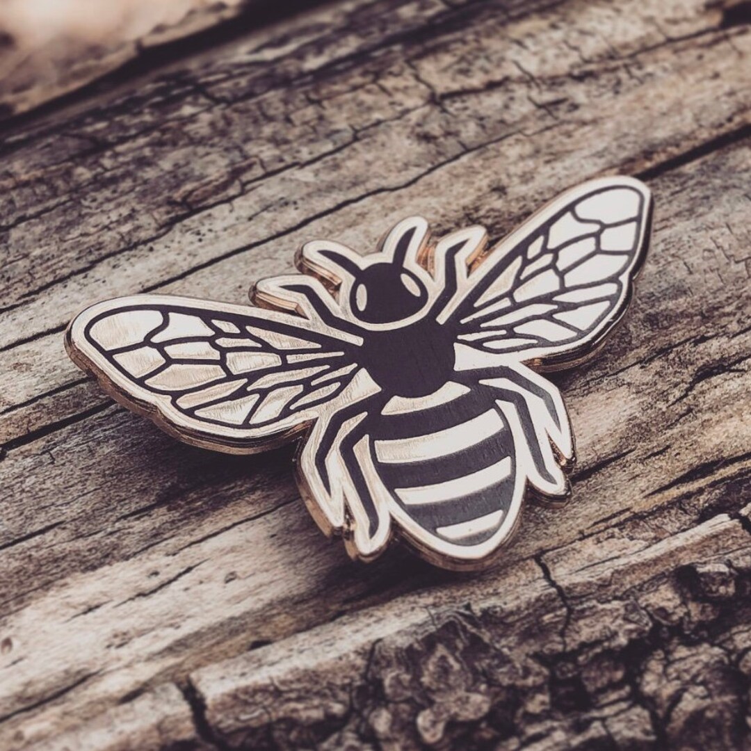 Bumble Bee Enamel Pin 1.25 Inch Garden Witch Jewellery - Etsy