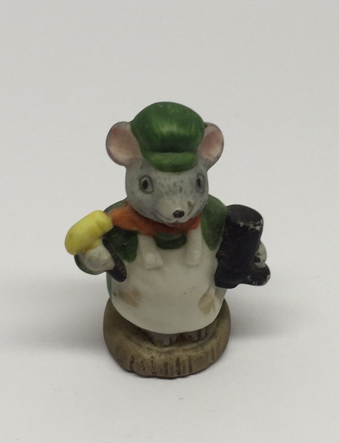 Russ Figurine SHOEMAKER Lil' Mouse Town Porcelain Miniature Occupation ...
