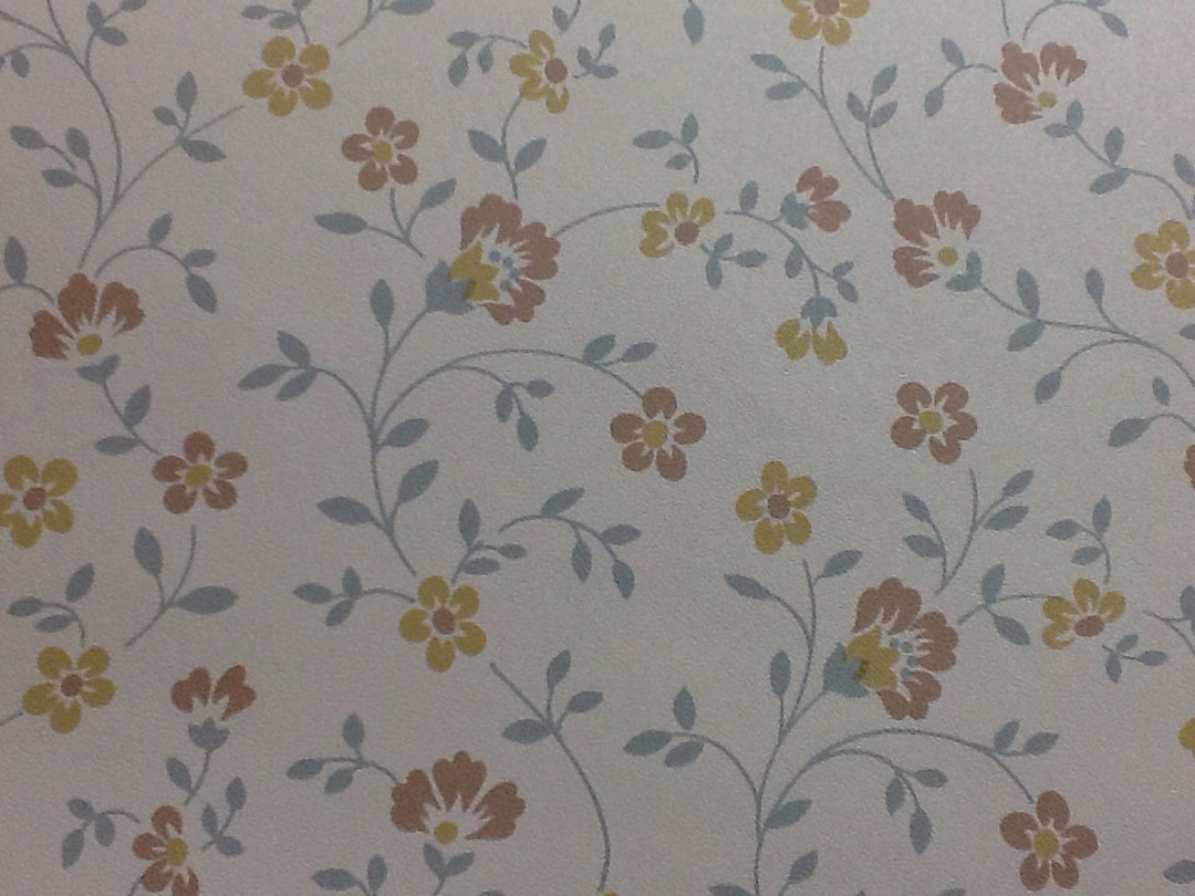 Vintage Scarborough Fair Wallpaper Roll: Gold Flowers, English Elegance ...