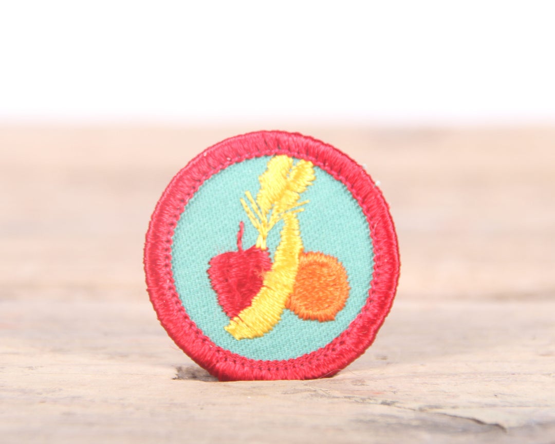 Vintage Girl Scout Patch / 1970's-80's Scout Patch / Red and Green ...